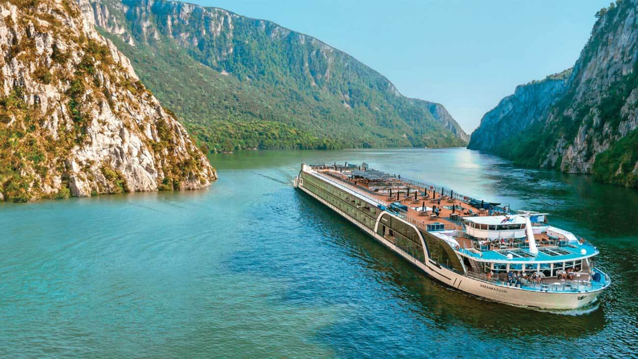 AmaWaterways launches partnership with Smithsonian Journeys - News